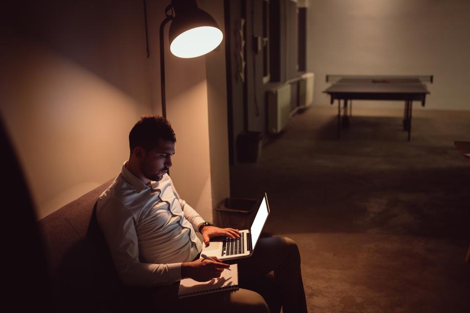 Why You Should Pause Before Sending That Late-Night Email