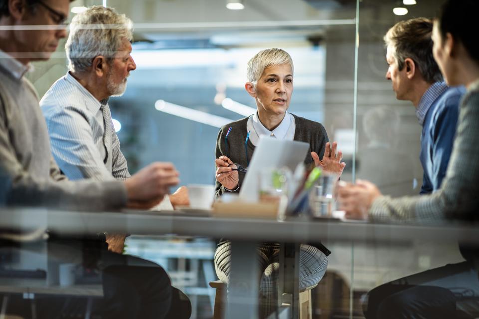 10 Customer Experience Trends Every CMO Must Consider
