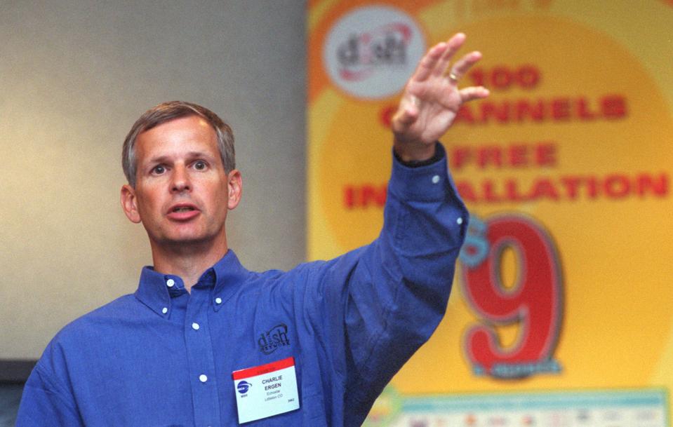 Fourteen More Philanthropists Join The Gates-Buffett Giving Pledge