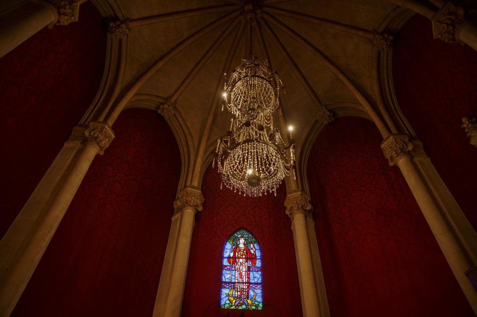 Katy Perry's Bizarre Mission To Buy A Medieval-Style California Convent