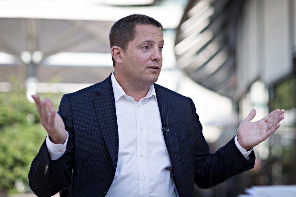 Muddy Waters Calls China's TAL Education 'Fake Finance'