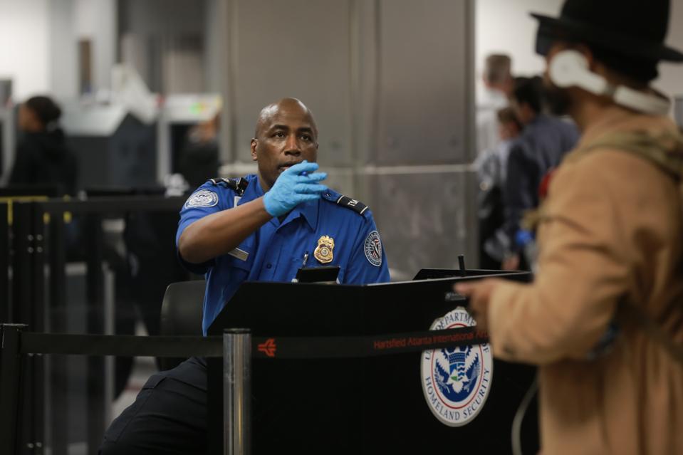 How Much Longer Will TSA Agents Work For A Delayed Paycheck?