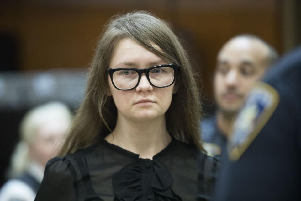 What To Expect From Memoir About Fake Heiress And Grifter Anna Delvey ...