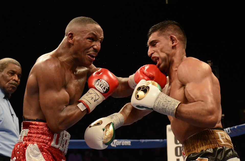 Devon Alexander Makes Successful Return With Easy Decision Win Vs ...