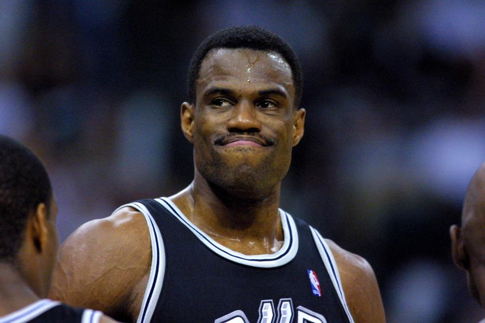 Hoops Legend David Robinson On Zion And Giannis, Grilling Out With Veterans