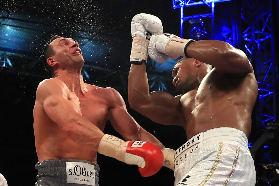 Boxing 2017: Fight Of The Year