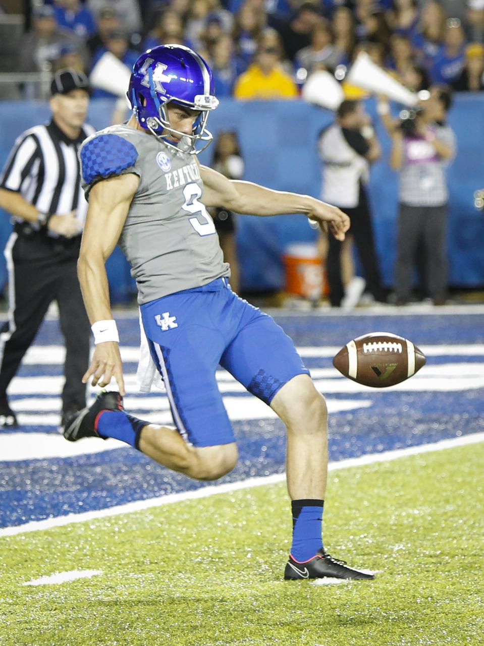 What Landon Foster's Been Doing Since Retiring From Kentucky Football ...