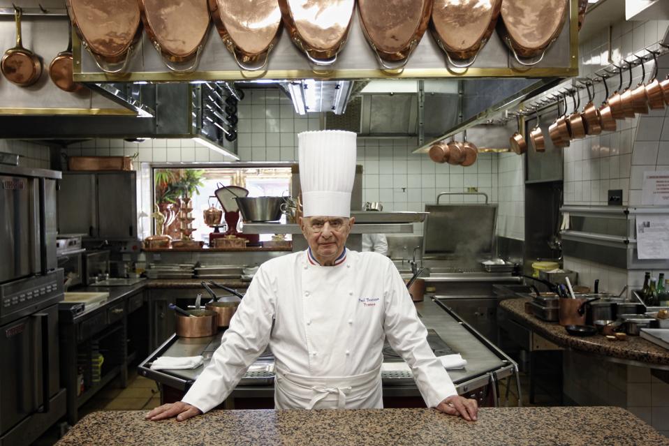 Chefs Further Dialogue With Food Lovers At New Interactive Dinner Series