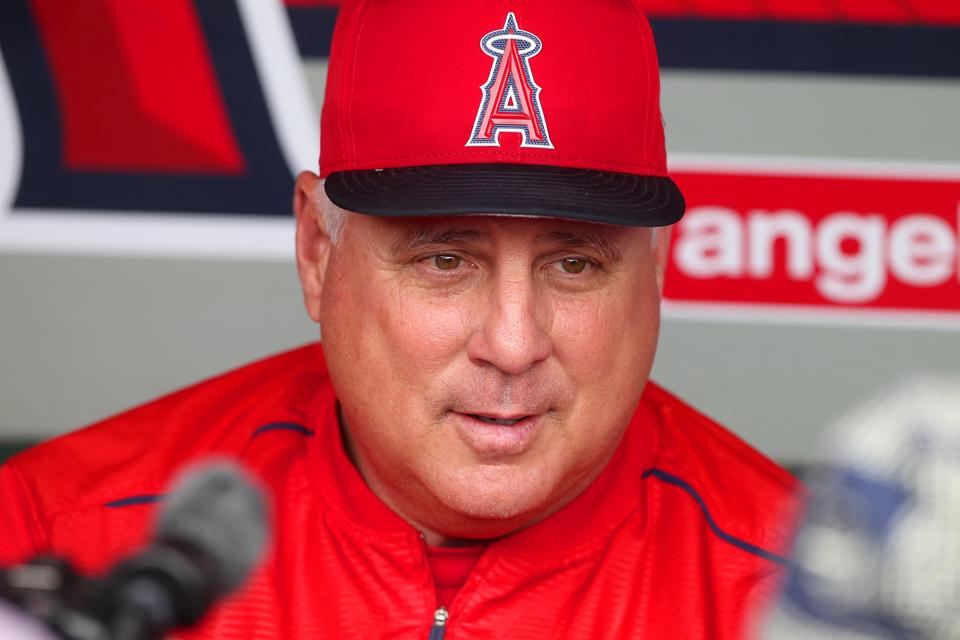 Mike Scioscia, On Path To Hall Of Fame, Should Get A New Contract With ...
