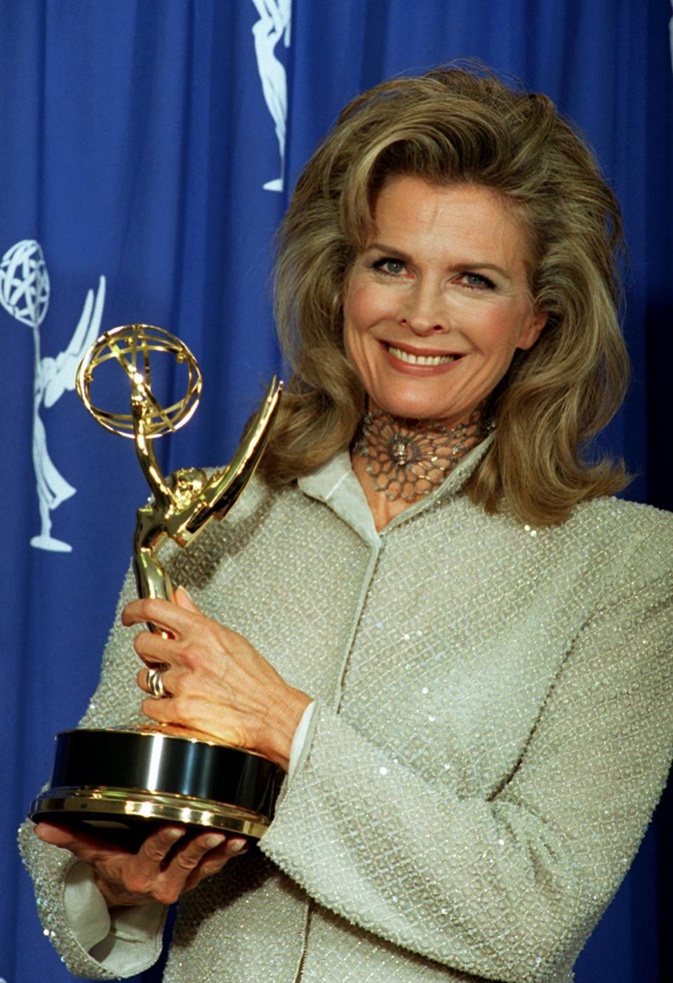 Candice Bergen Instagrams First Cast Photo Of 'Murphy Brown' Reboot
