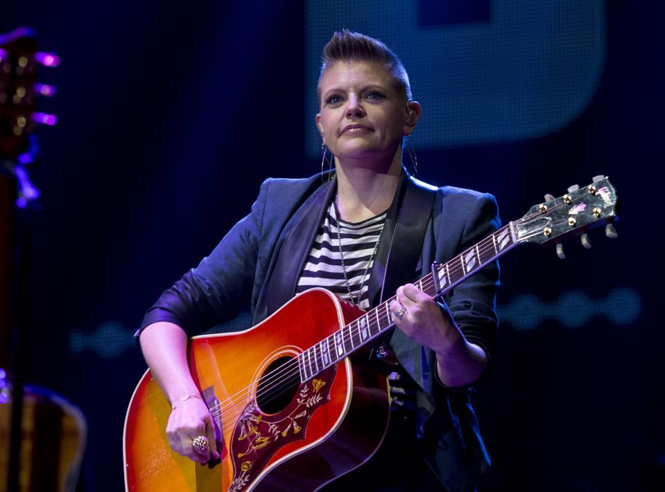 Dixie Chicks Singer Natalie Maines Battles Estranged…
