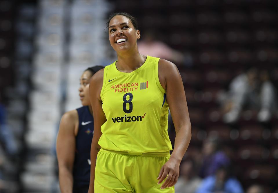 Liz Cambage Demands Trade From The Dallas Wings