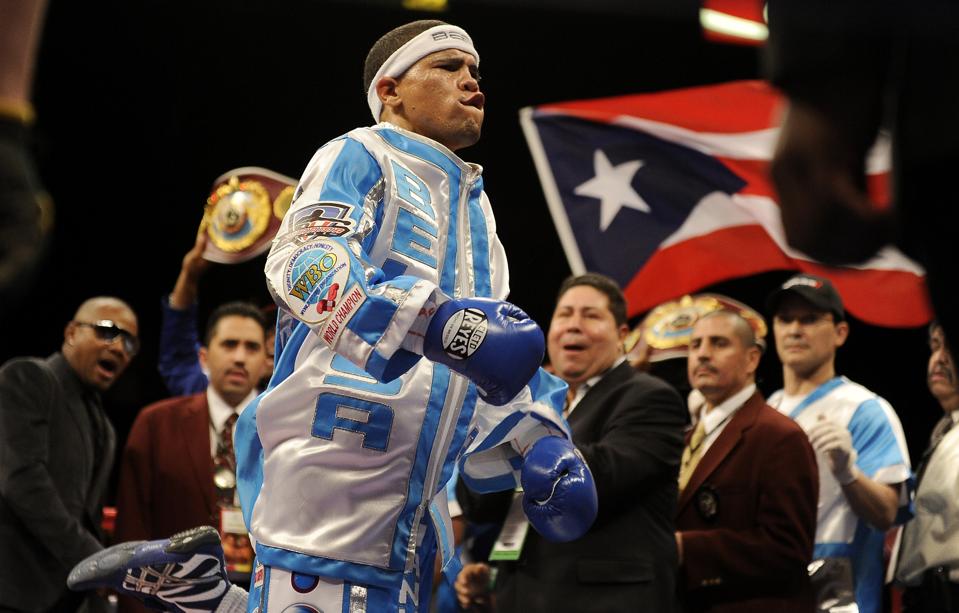 Juan Manuel Lopez KOs Wilfredo Vazquez Jr. Then Fights His Trainer [VIDEO]