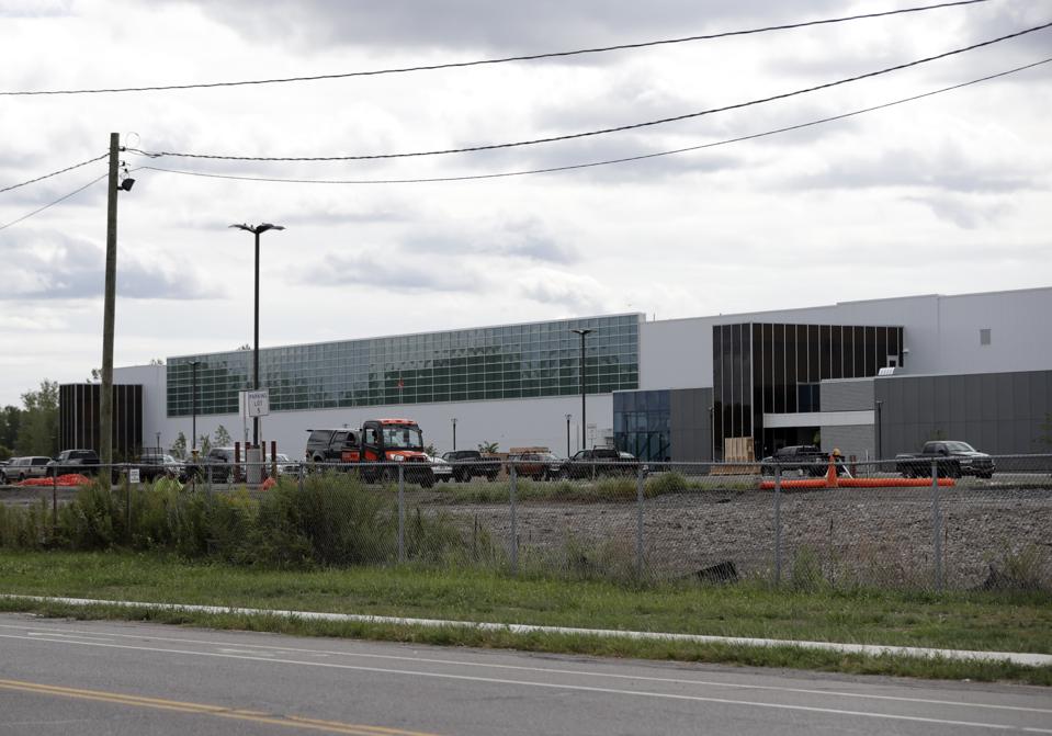 Panasonic Commits To Solar Cell Production With Tesla At New York Plant