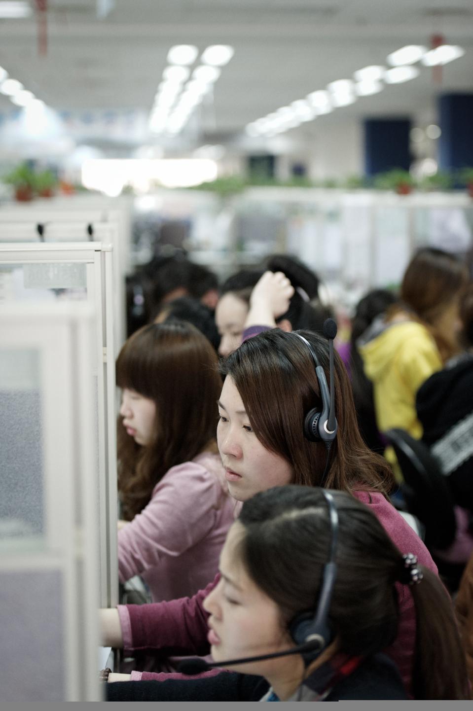 Ctrip.com Looks Vulnerable To Weakness In Chinese Consumer Spending ...