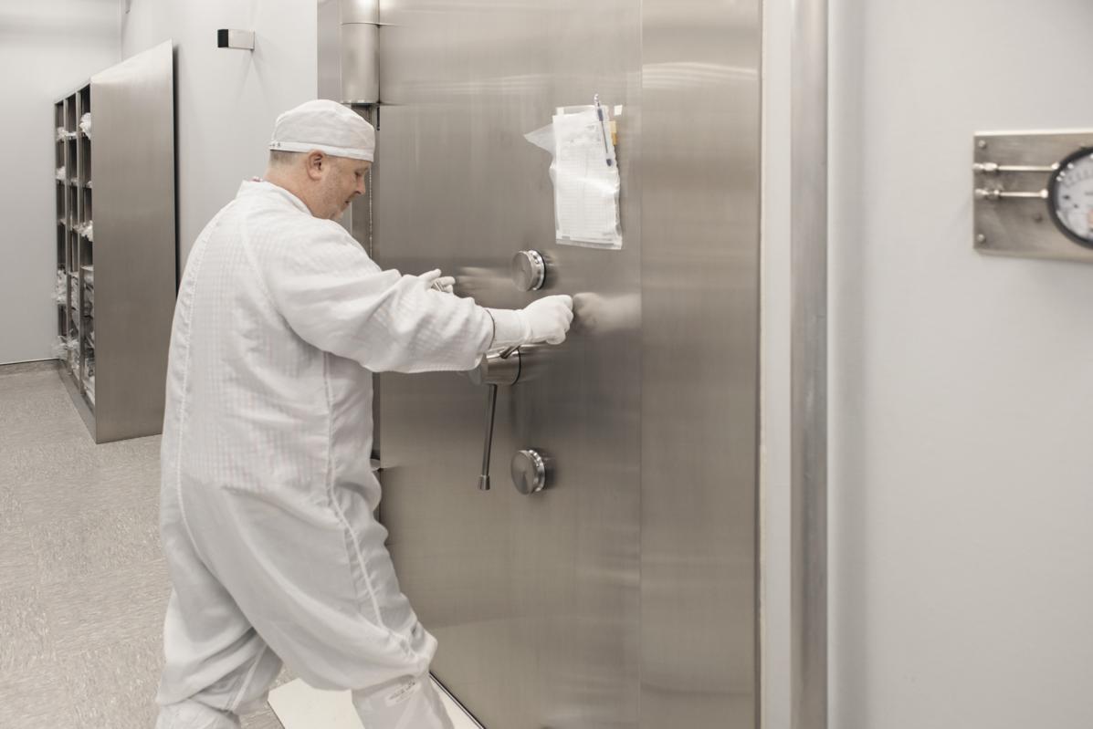 Are Mission Control’s Moon Rocks Worth $9.5 Billion?