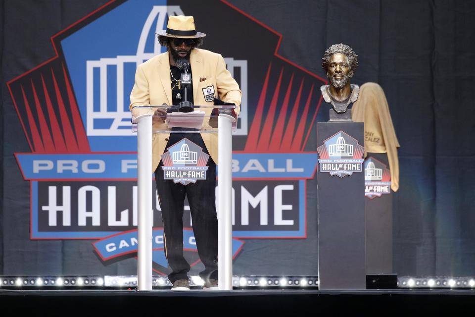 Ed Reed’s Hall-Of-Fame Touch Expands To Local Communities