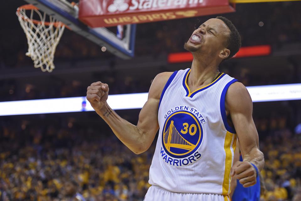 Looking Back On Stephen Curry’s Phenomenal 2015-16 Season