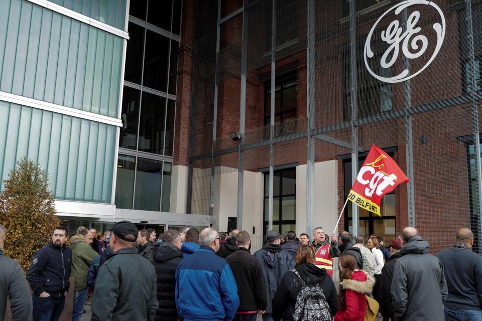 What Was The Reason Behind GE’s $9 Billion Loss In Q3?