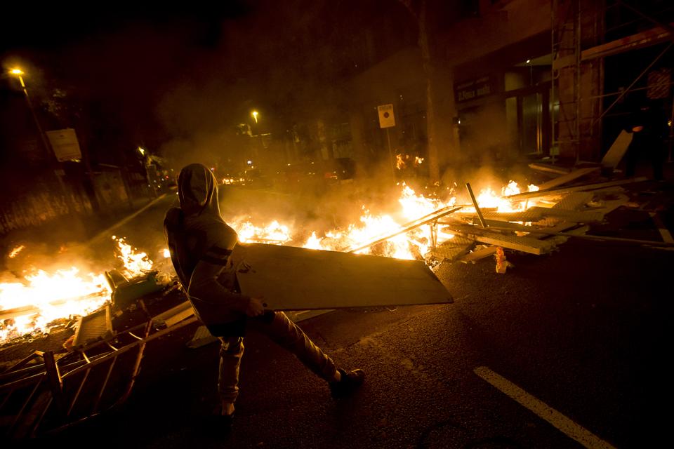 Riots Overshadow Catalonia’s Peaceful Protests Over Separatist Leaders ...