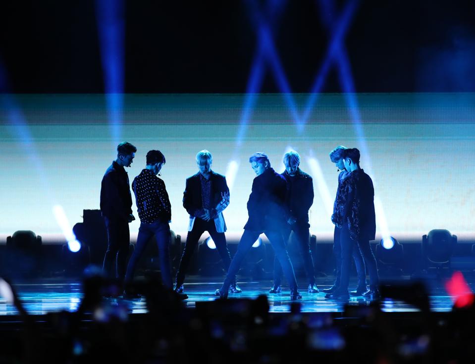 5 Ways SuperM’s No. 1 Album Makes History On The Billboard 200