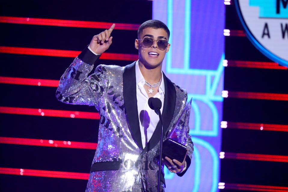 Lunay Sees His Breakout Hit Descend As A Fresh Single Makes A Strong Debut