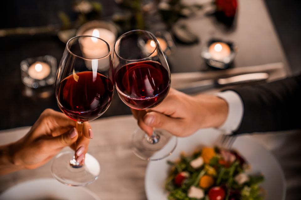 Americans Prefer Red And Other Wine Facts To Toast National Wine Day americans-prefer-red-and-other-wine-facts-to-toast-national-wine-day