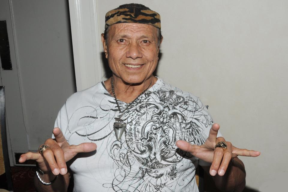 WWE Hall Of Famer Jimmy "Superfly" Snuka Passes Away At 73, Social ...
