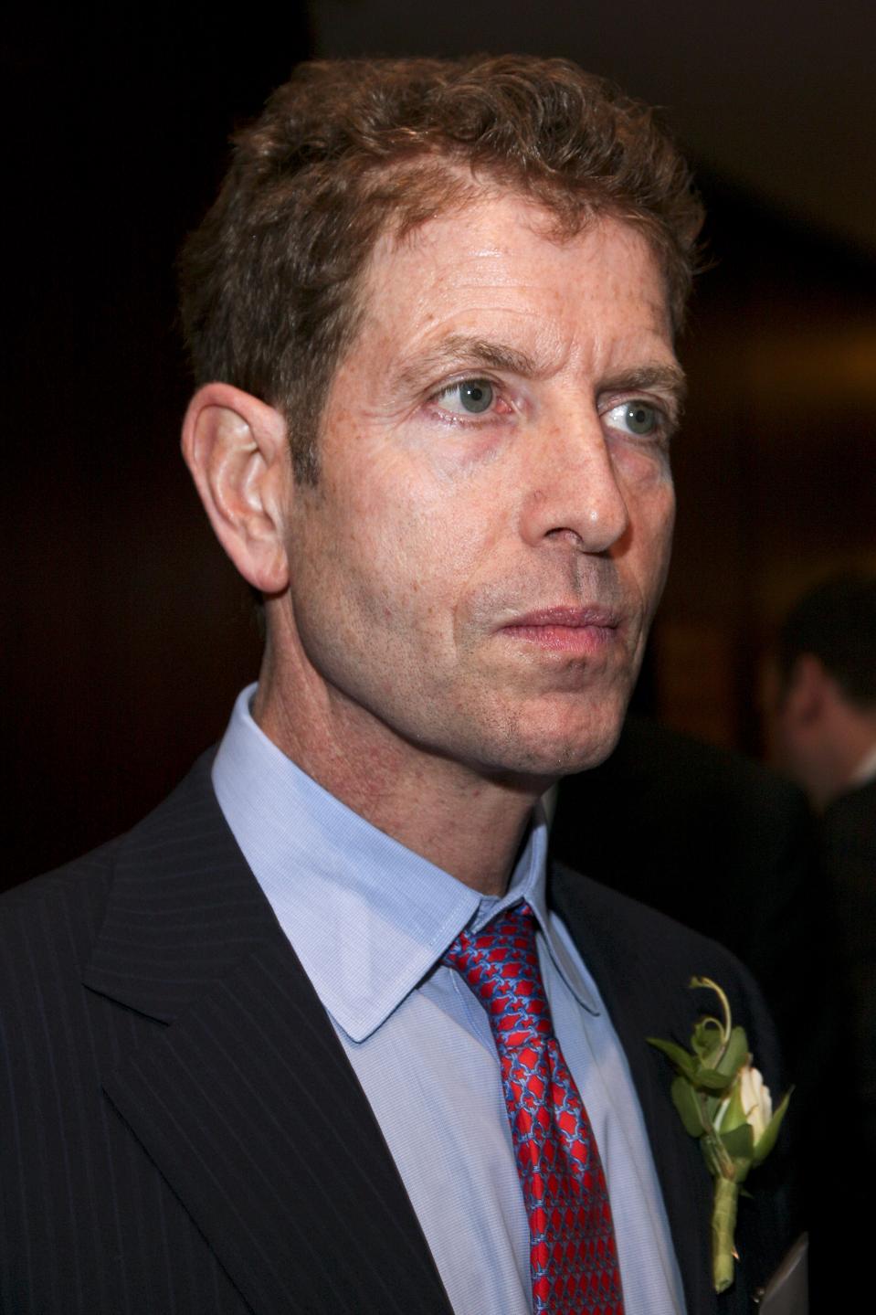 Billionaire Dan Och's Hedge Fund Firm Cuts Management Fees to 1%