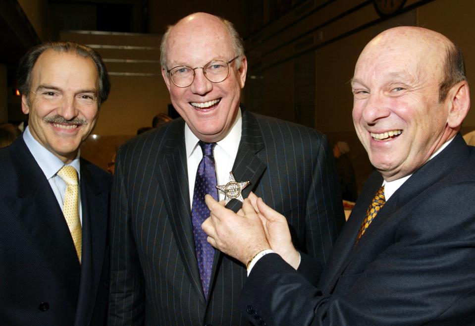 10 Ways To Invest In Gold From 7 Experts