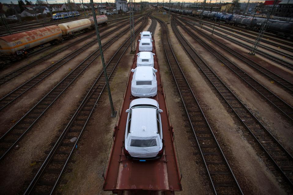 Dieselgate Hits Home: German Automakers Lose Trust And Market Share