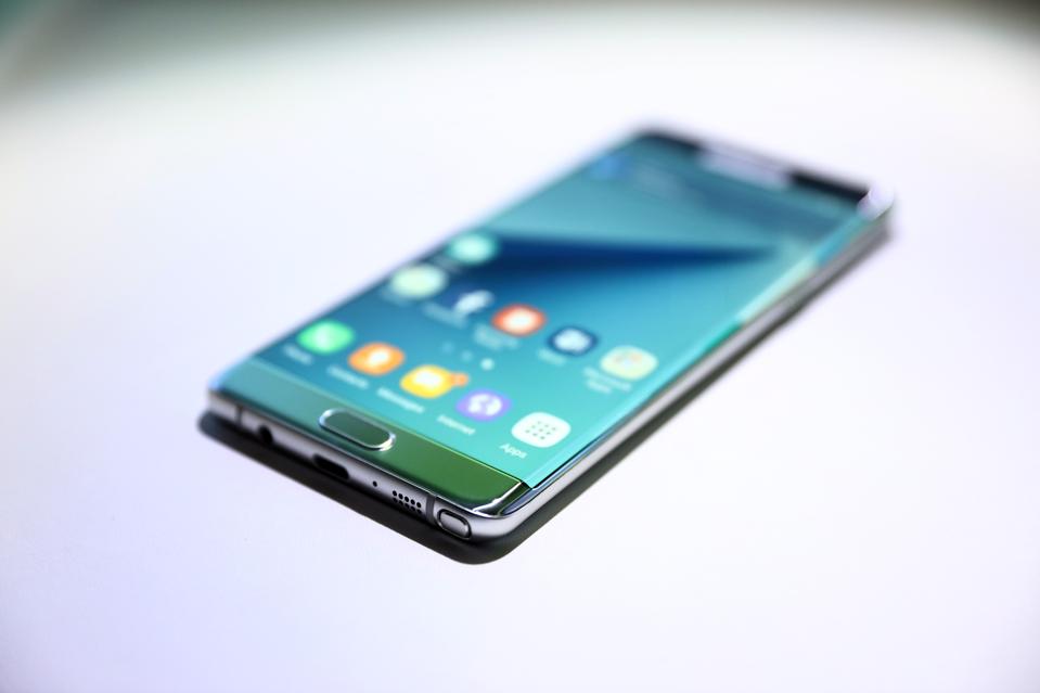 The Galaxy Note 7 Fiasco Will Affect Samsung Phone Owners Long After ...