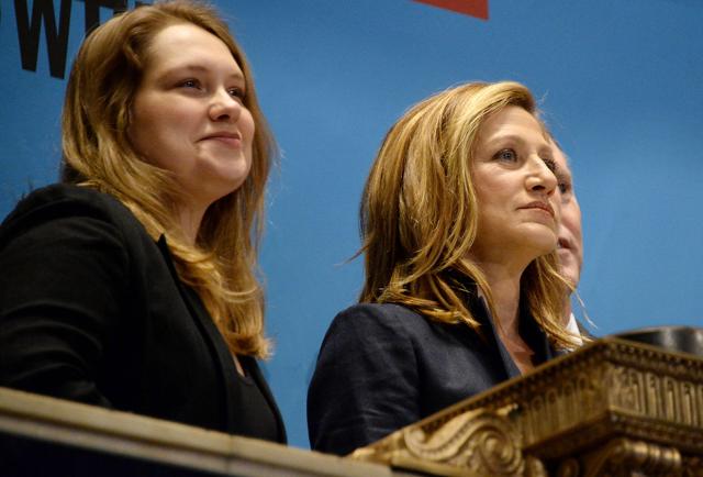 'With Her Weight on Her Back Foot' Merritt Wever Dishes About Denise In ...