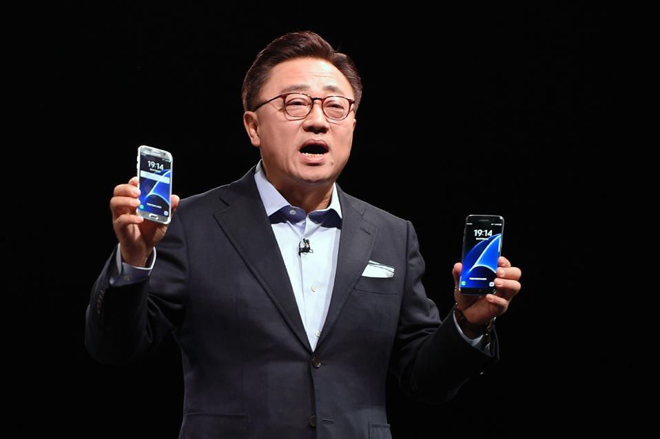 Samsung Deciding Between Two Tempting Designs For Galaxy Note 6