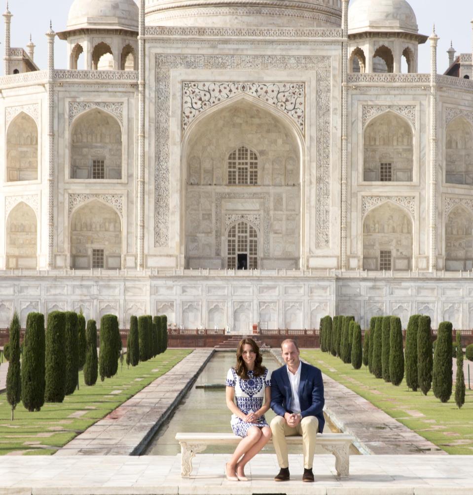 William and Kate at Princess Diana's Bench in Taj Mahal: The Tour's ...