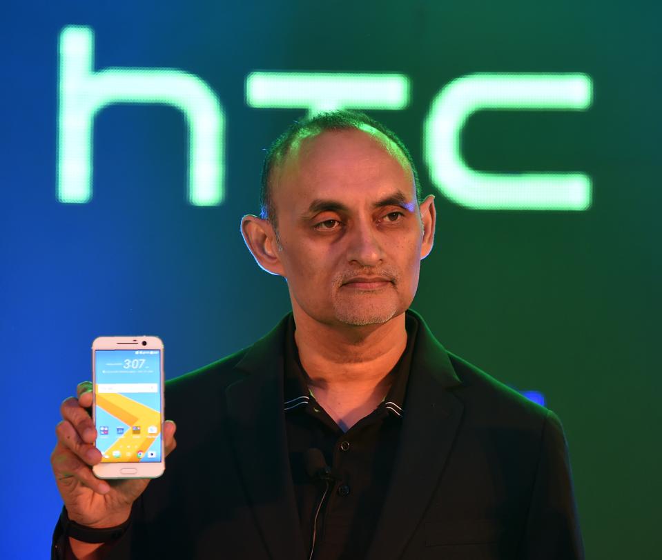 How HTC's Flagship Smartphones Are Getting A Bit Smarter This Year