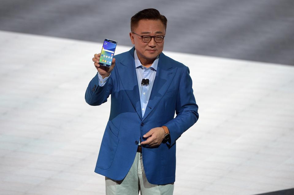 New Galaxy S8 Leaks Confirm Samsung's Aggressive Approach