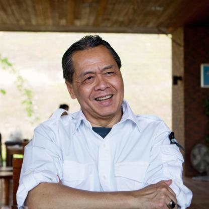 Banthoon Lamsam & family