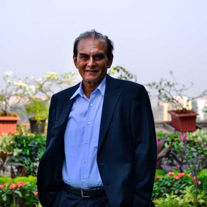 Harsh Mariwala & family