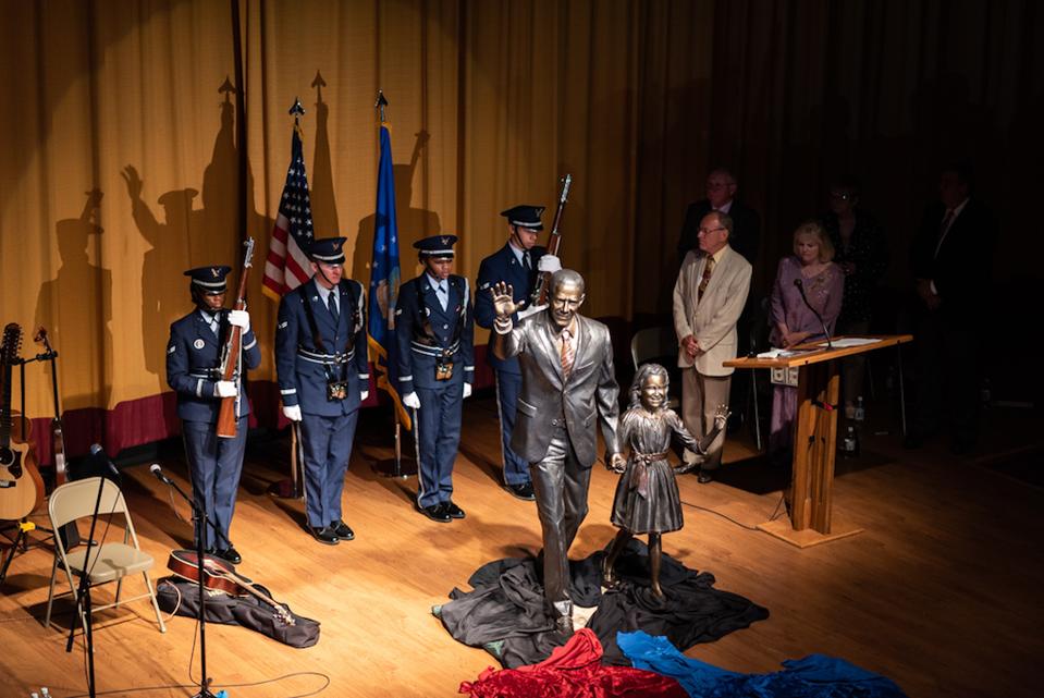 Sculpting Rapid City’s City of Presidents