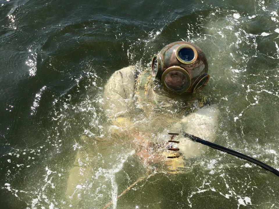 The Greek Sponge Divers Of Tarpon Springs