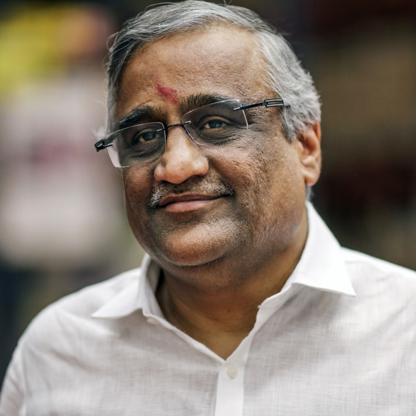Kishore Biyani & family