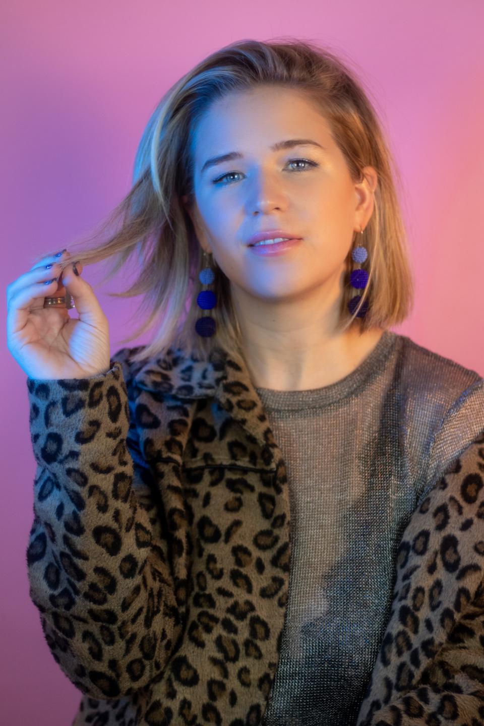 27-Year-Old Leah Knauer Brings Self-Care To Comedy