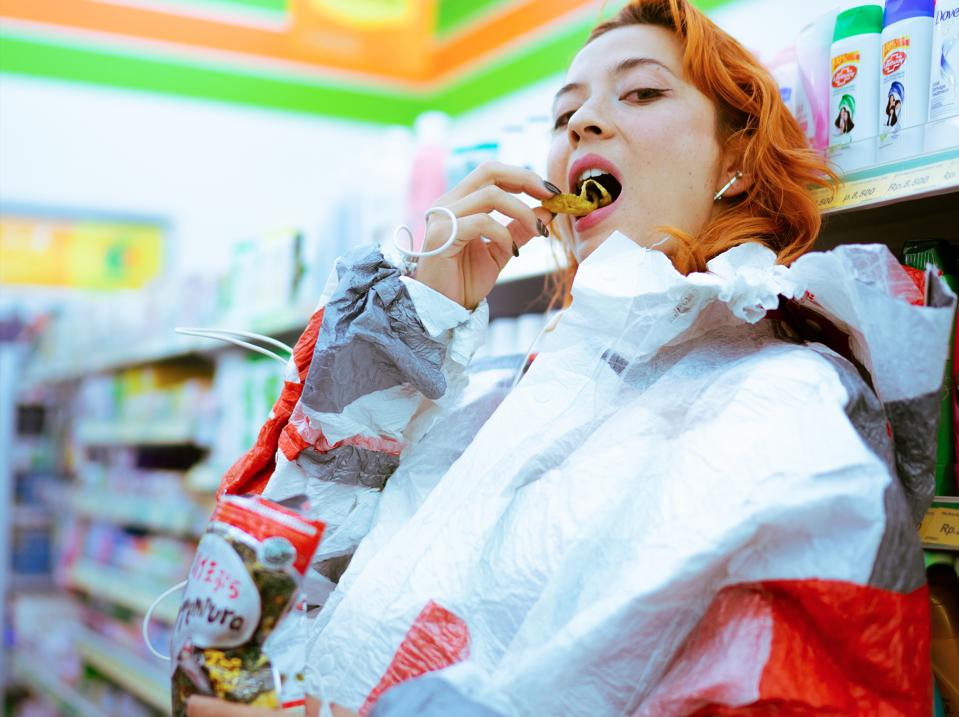 Premiere: Chela Streams New ‘Delivery’ EP