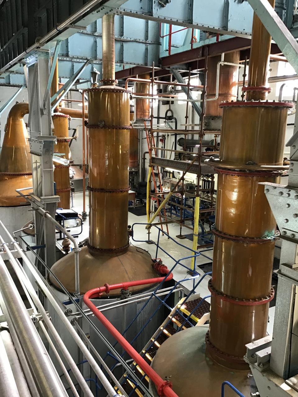 Why You Should Buy The Loch Lomond Whisky Gift Pack