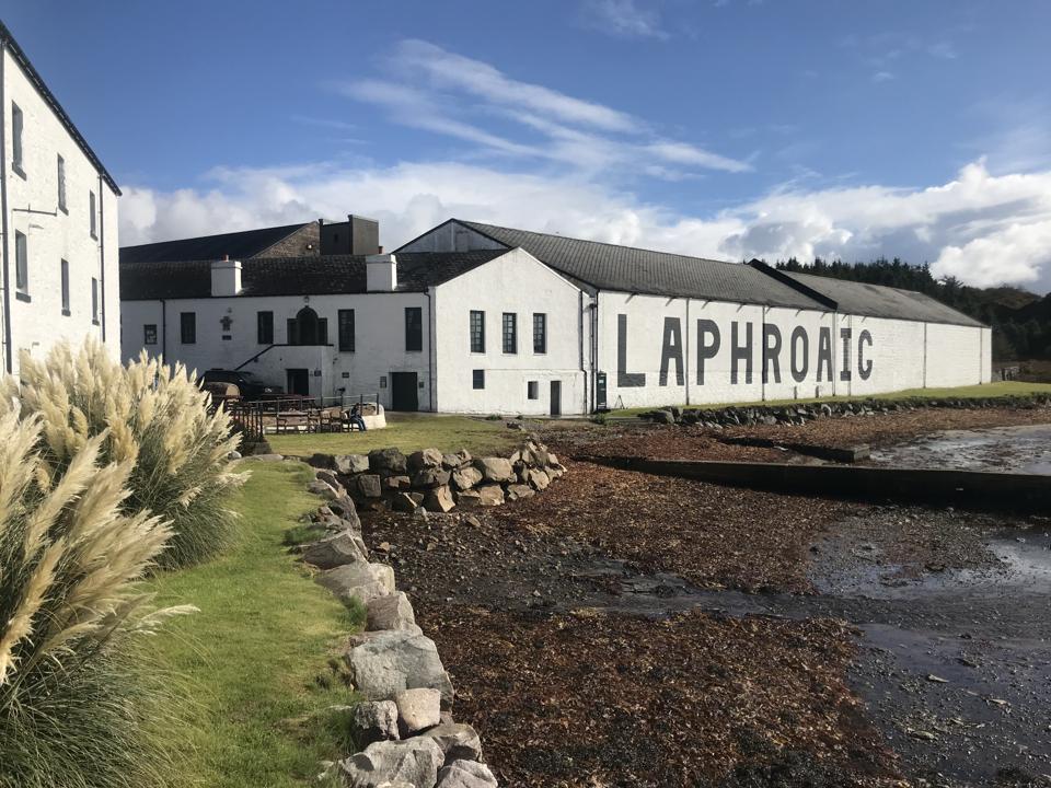 Laphroaig Released a Limited Edition 16 Year Old (And It’s Excellent)