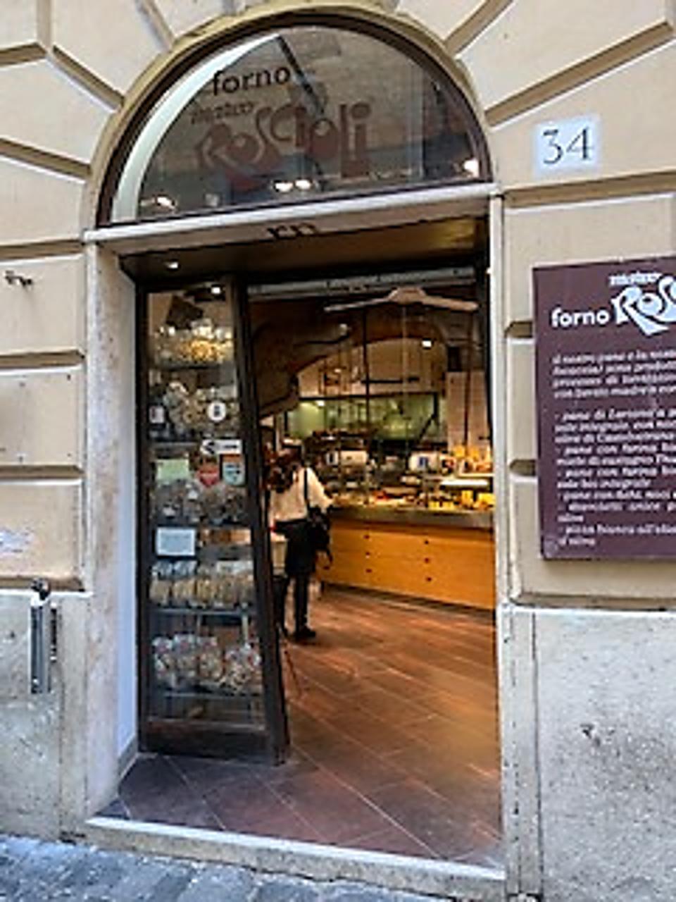 Going To Rome? Why You Should Explore The World Of Roman Street Food