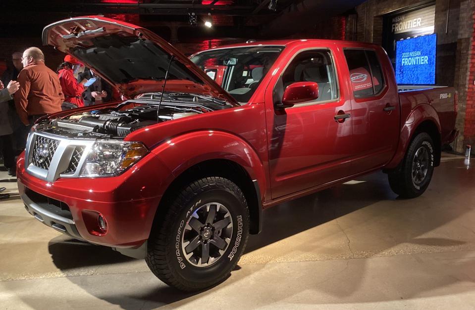 2020 Nissan Frontier Gets Upgraded Engine As We Wait For The Next ...