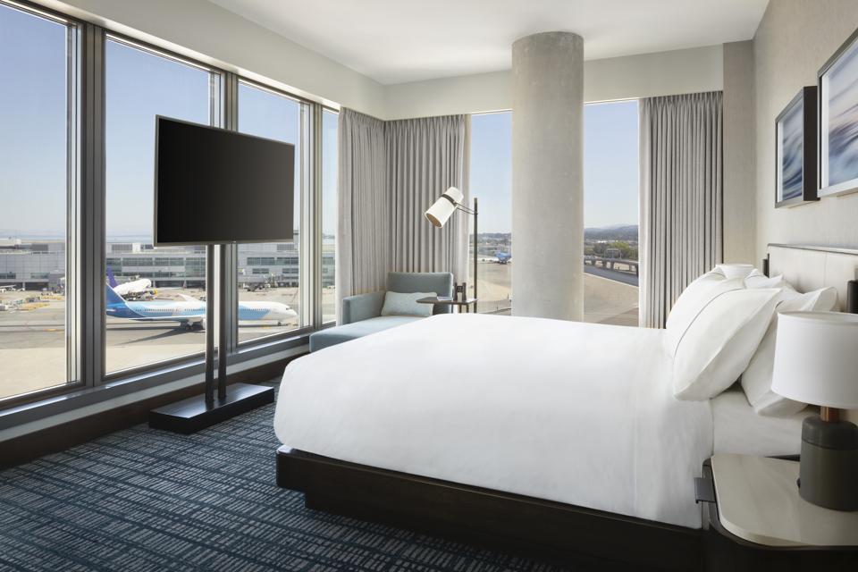 Airport Hotels Are Taking Off: 10 Luxurious Reasons You Should Check In ...