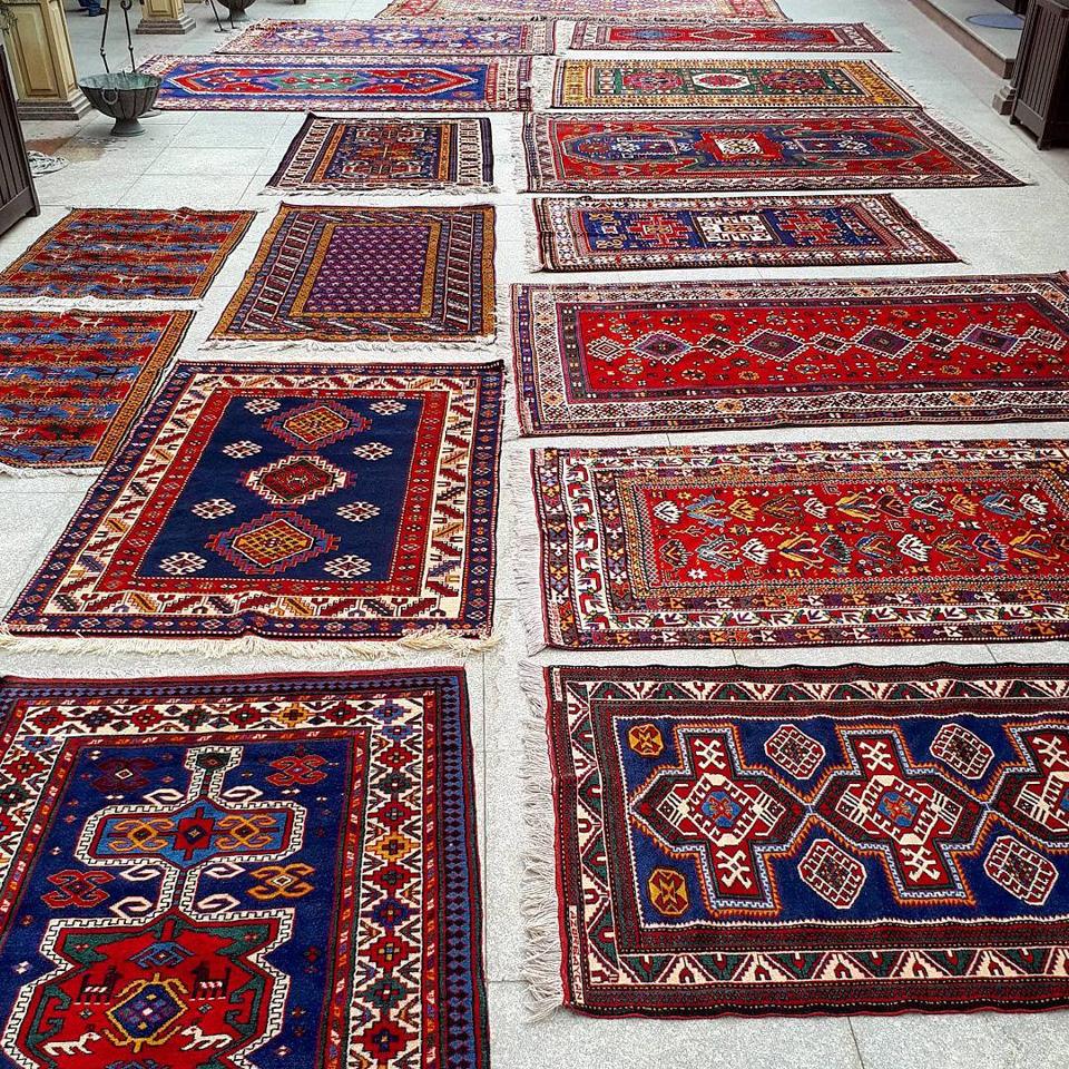 In Azerbaijan, The Carpet Artisans Are Quietly Preserving Age-Old ...